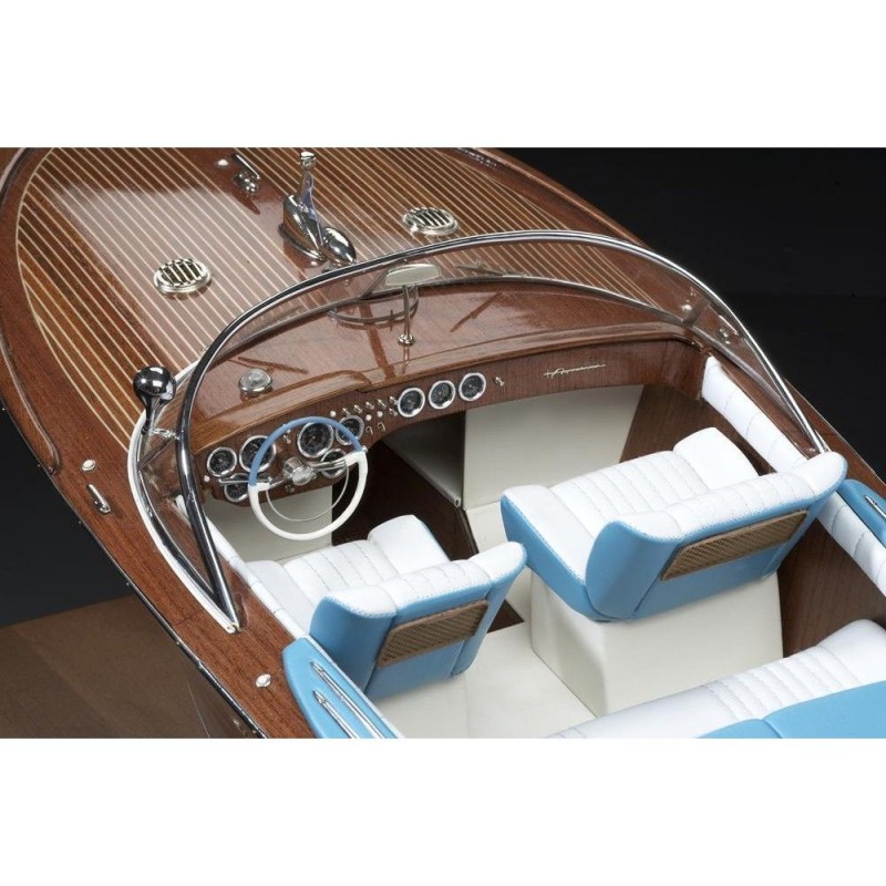 Italian Runabout Riva 1/10 wooden boat Amati - 1608