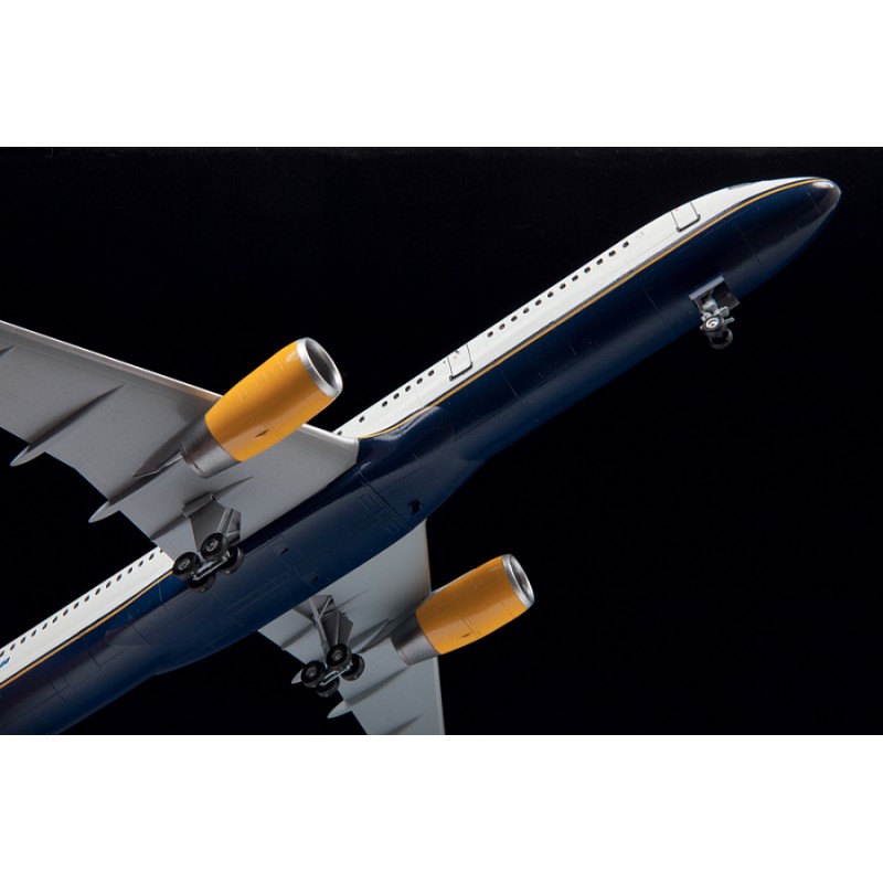 Boeing 757-200 1/144 Zvezda - Z7032